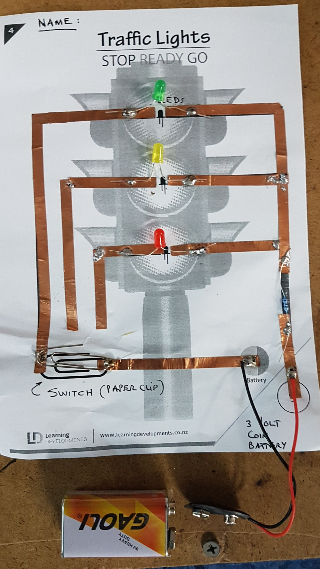 LED LIGHTS AND CIRCUITRY(ELECTRICITY, DIAGRAMS, AND PROGRAMMING): A LED ...